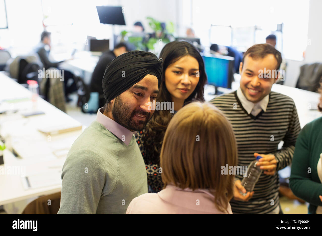 Indian people talking hi-res stock photography and images - Alamy