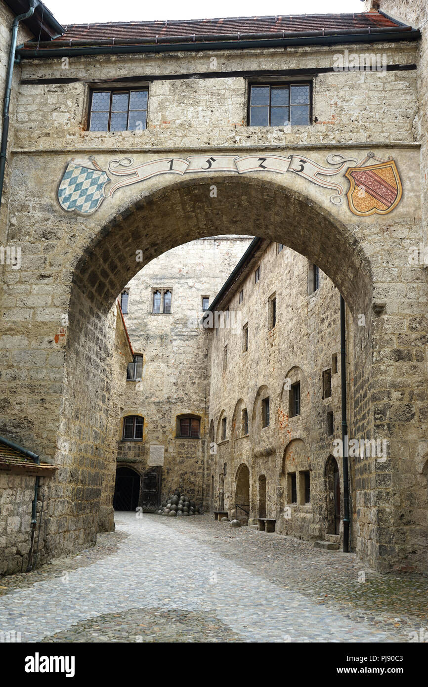 Burg zu Burghausen, Hauptburg, Burghof, Burghausen, Bayern, Deutschland ...