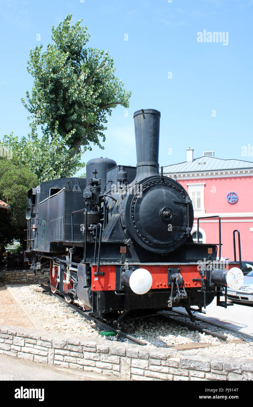 Old steam locomotive, F.S. 835.040, on static display outside Pula ...