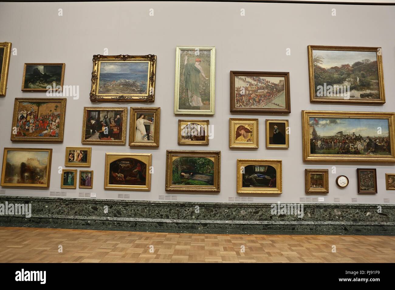 Pre- Raphaelite masterpieces Tate Britain Stock Photo - Alamy