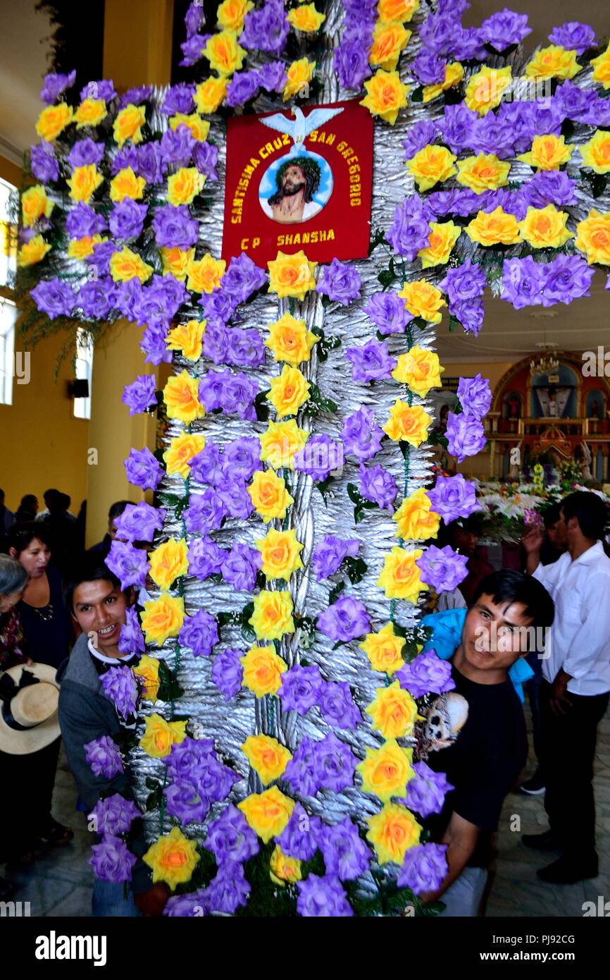 Feast of the Crosses -Virgen de la Candelaria - Carnival in HUARAZ ...