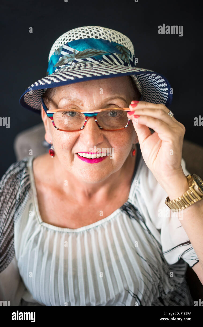 Mature elegant woman portrait hi-res stock photography and images - Alamy