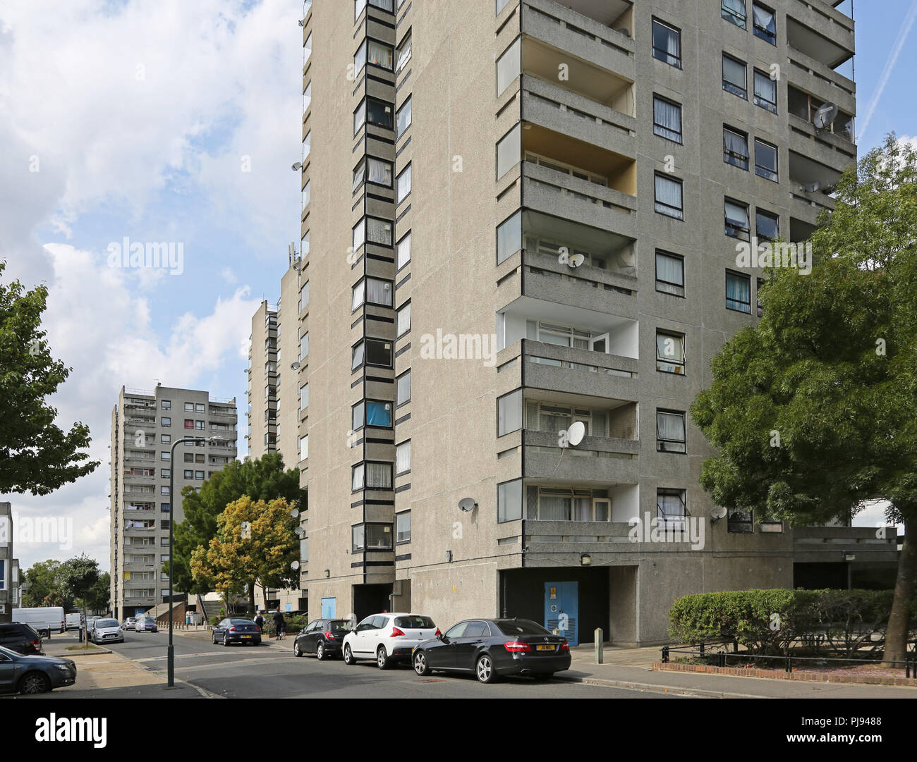 London social housing hi-res stock photography and images - Alamy