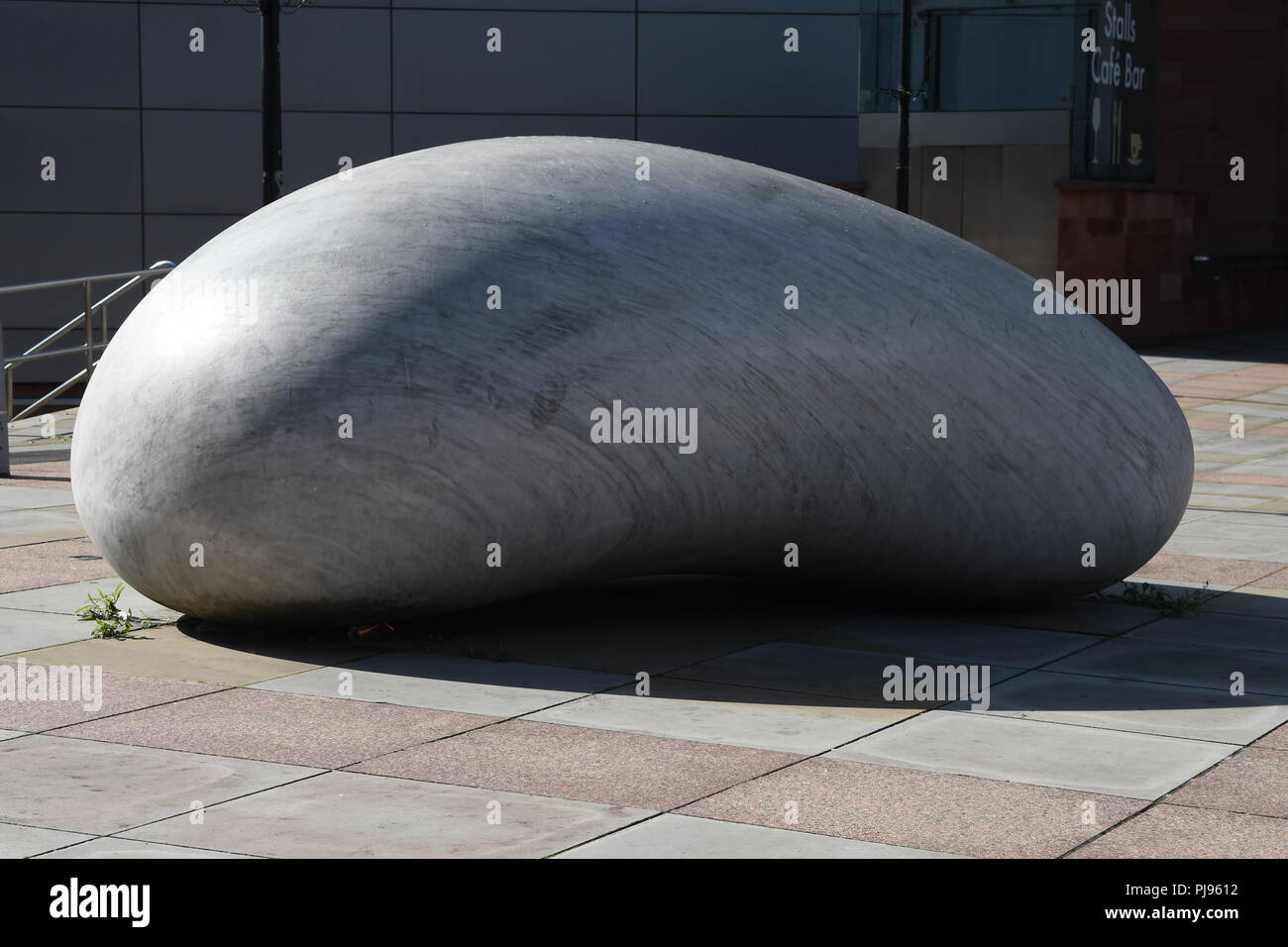 Sculpture works by kan yasuda hi-res stock photography and images - Alamy
