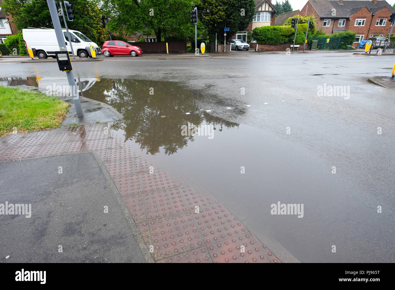 Large puddle hi-res stock photography and images - Alamy