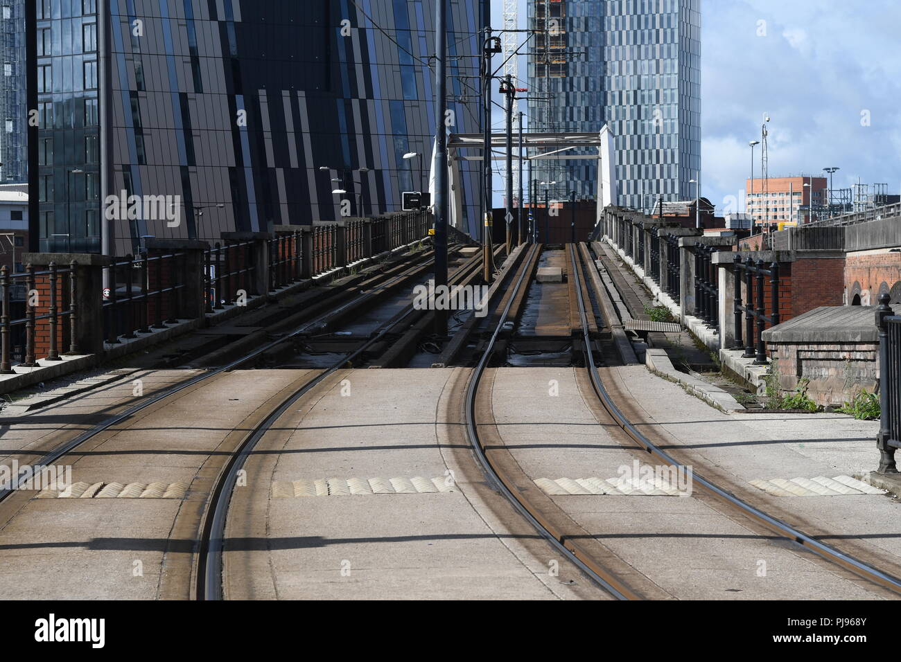 Manchester city centre tramlines hi-res stock photography and images ...
