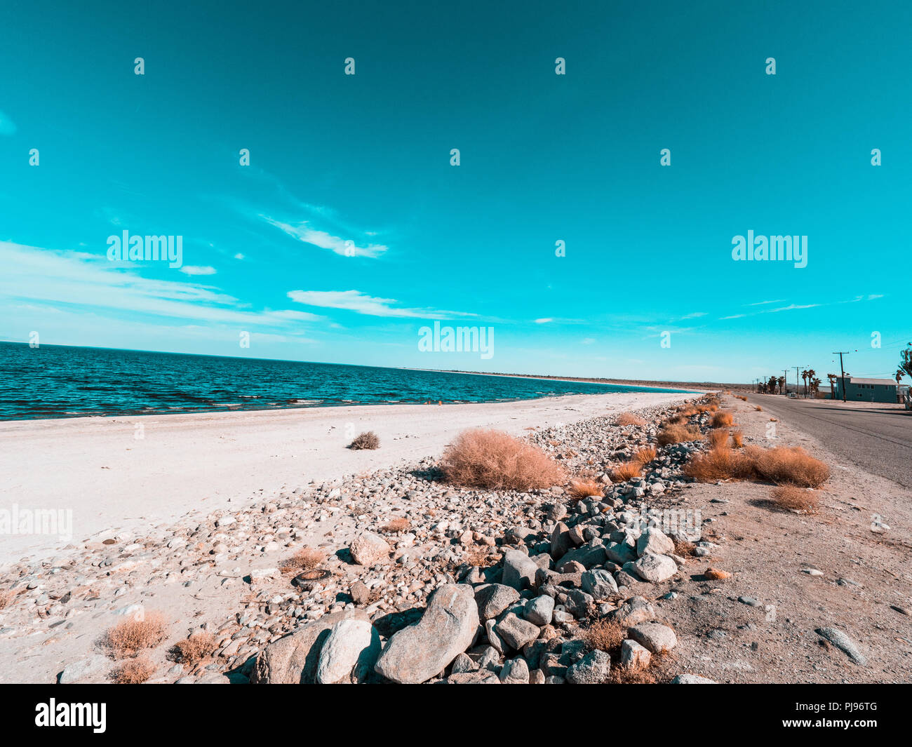 Salton sea beach hi-res stock photography and images - Alamy