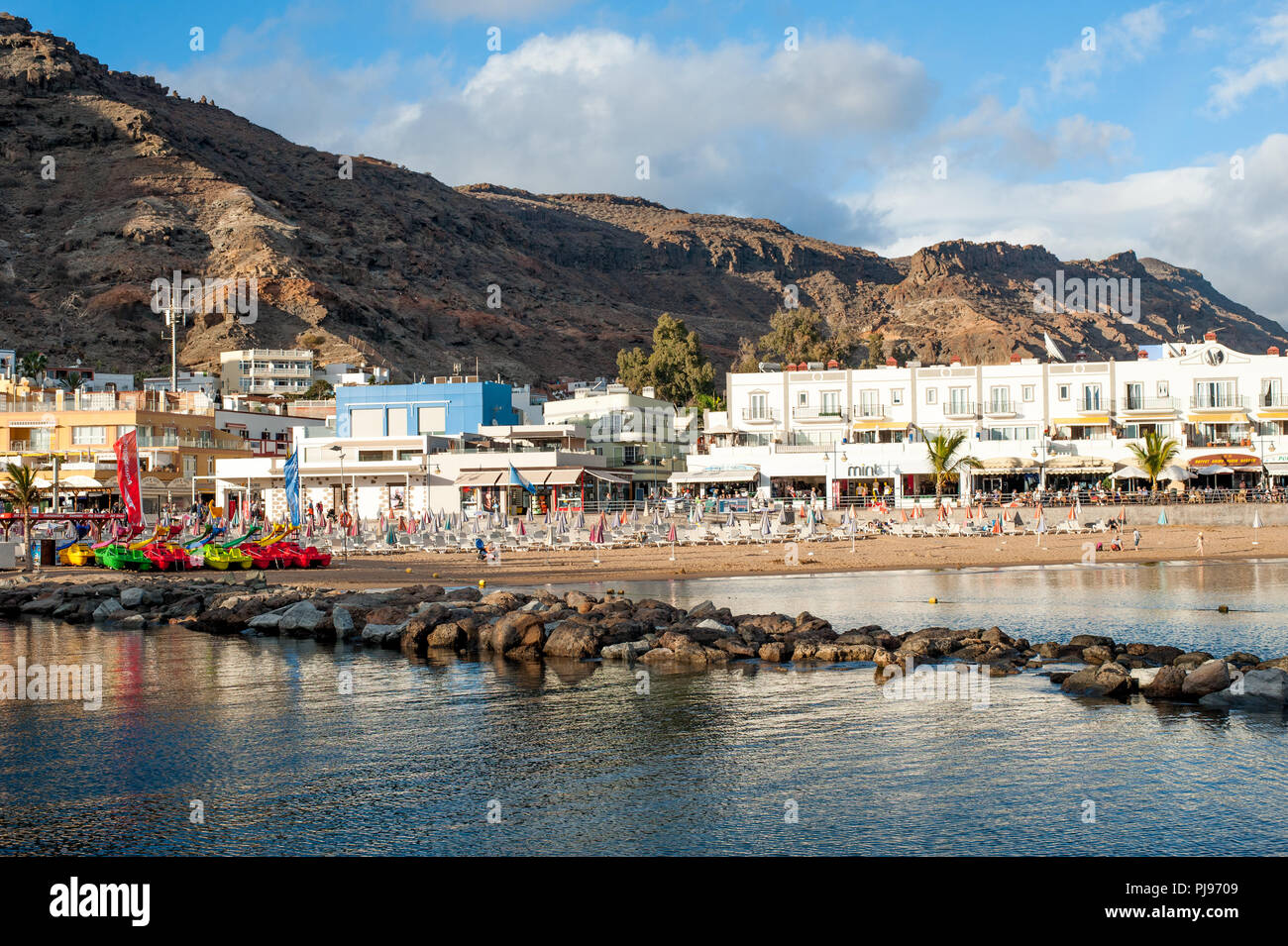 Playa de mogan hi-res stock photography and images - Alamy
