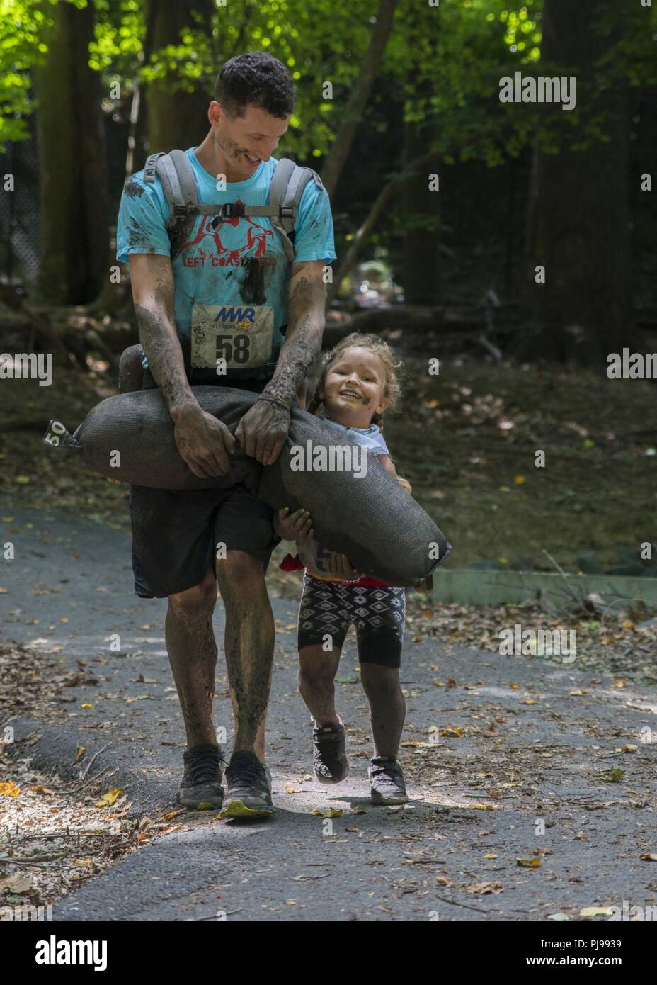 Obstacle course children mud hi-res stock photography and images - Alamy