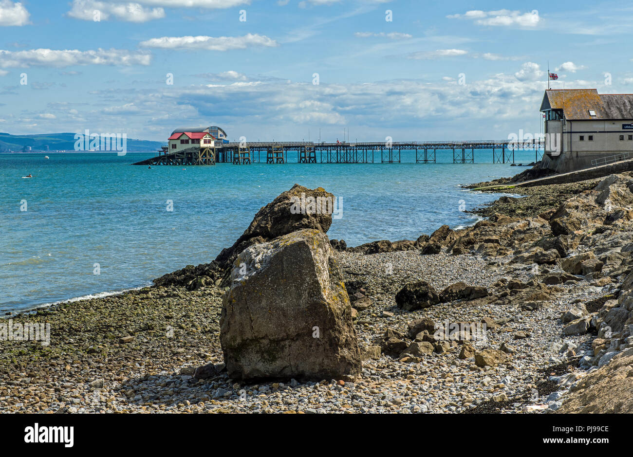 Rnli mumbles lifeboat station hi-res stock photography and images - Alamy