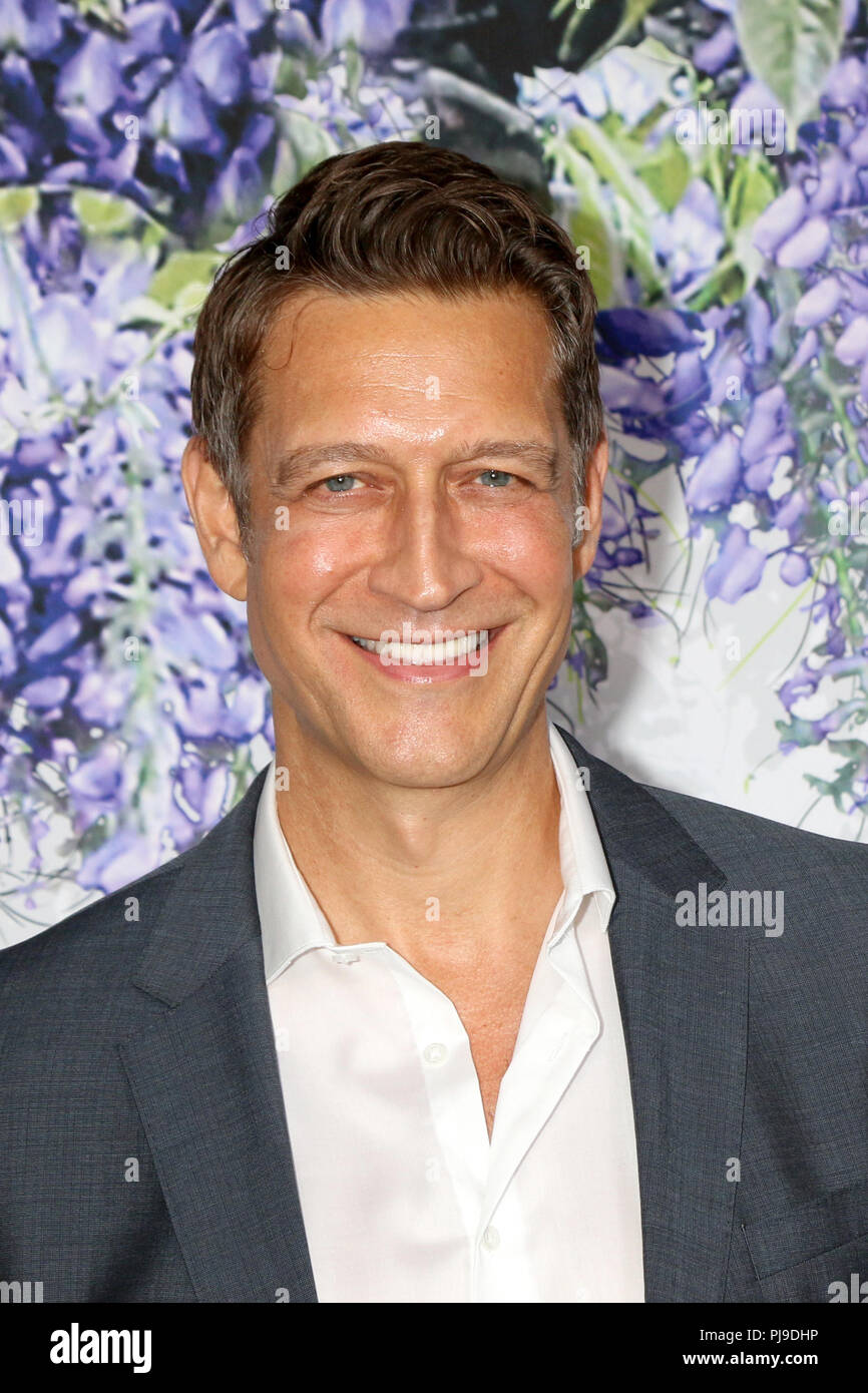 Robert gant hi-res stock photography and images - Alamy