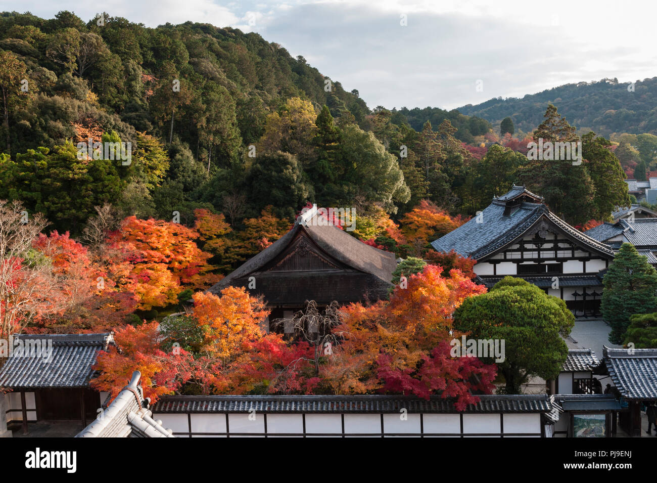 The Nanzen-ji temple complex, Kyoto, Japan. Brightly coloured autumn ...