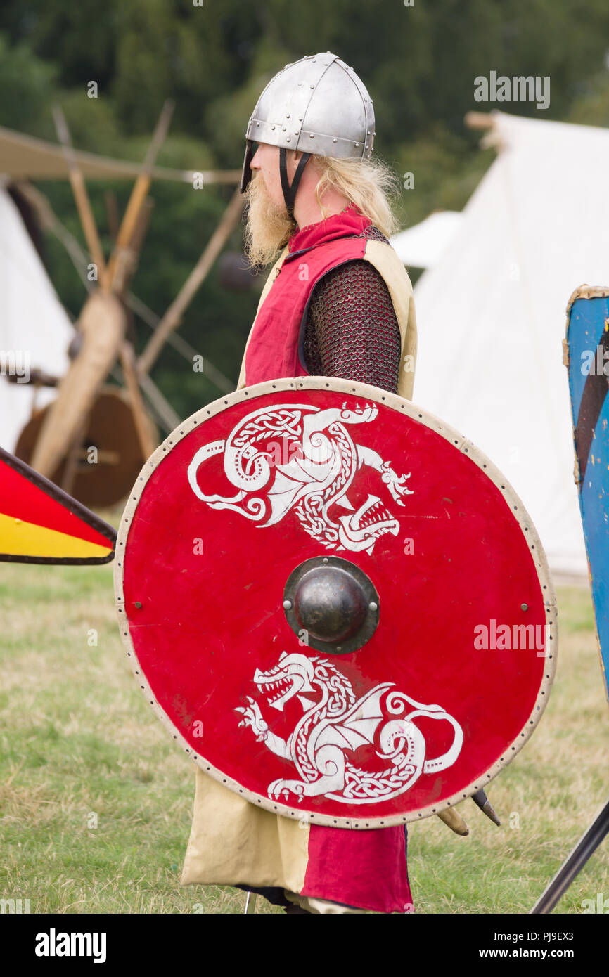Welsh soldier medieval hi-res stock photography and images - Alamy