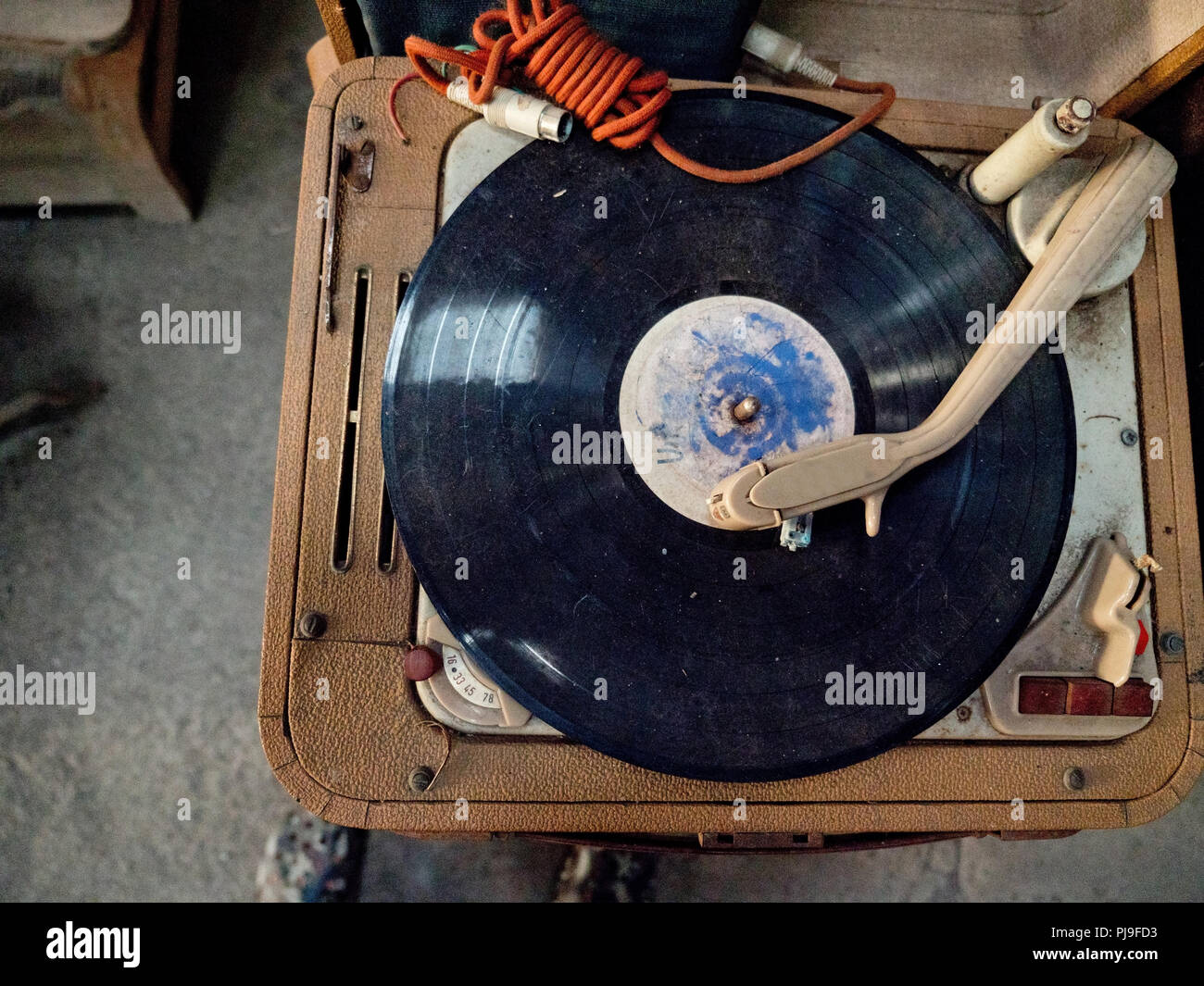 Vintage Vinyl Player High Resolution Stock Photography and Images - Alamy