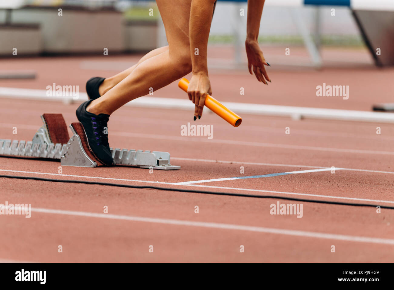 Relay sprinter starting block hi-res stock photography and images - Alamy