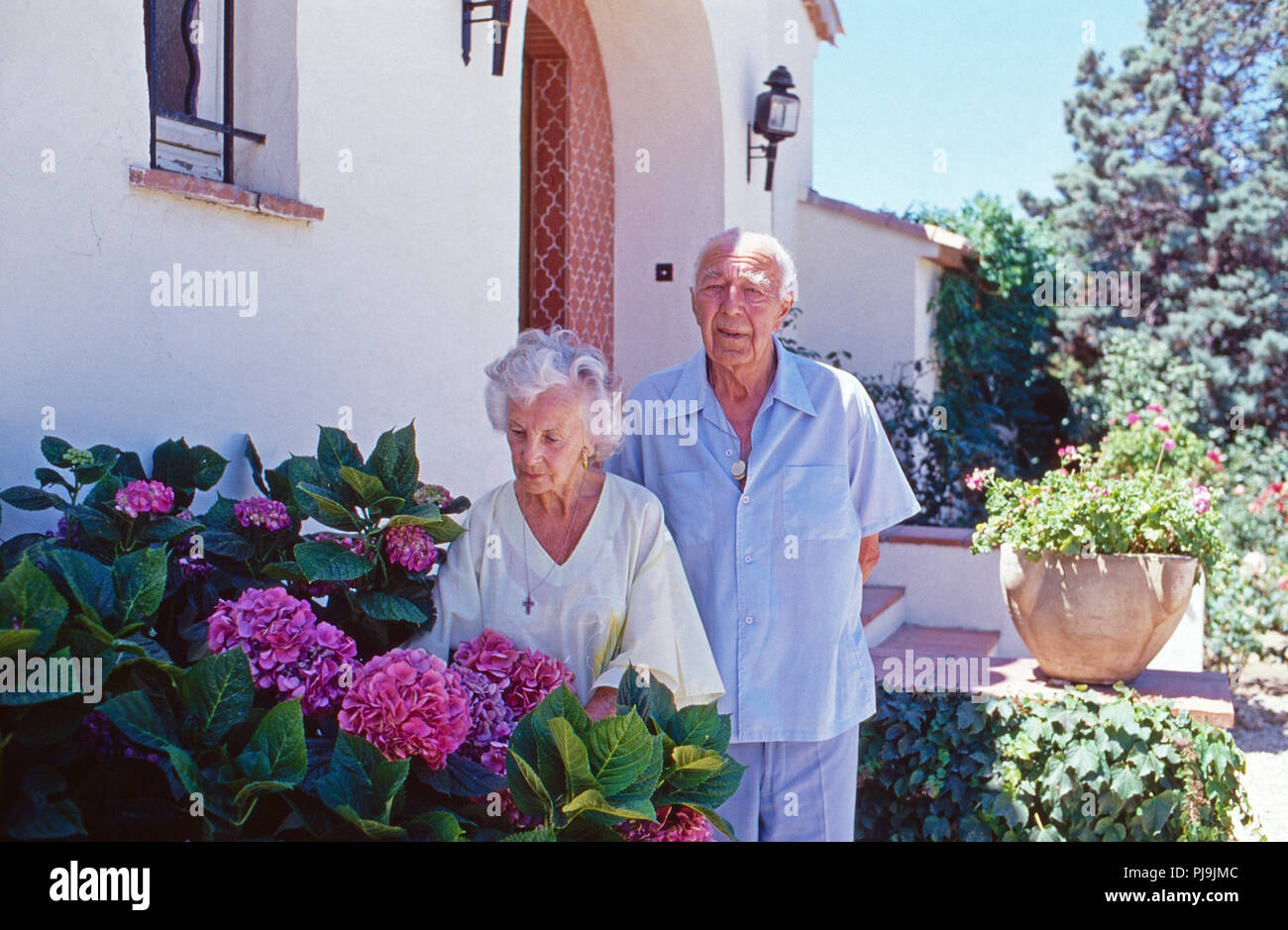 Prinz Bertil von Schweden mit Ehefrau Lillian im Urlaub in Sainte ...