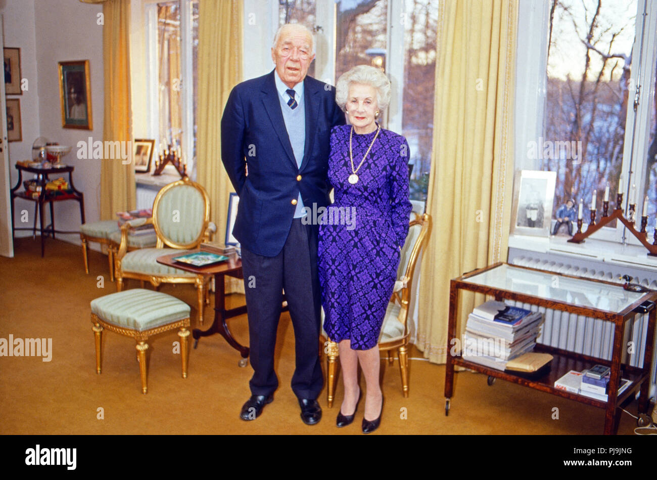 Prinz Bertil von Schweden mit Ehefrau Lillian in der Villa Solbacken in ...