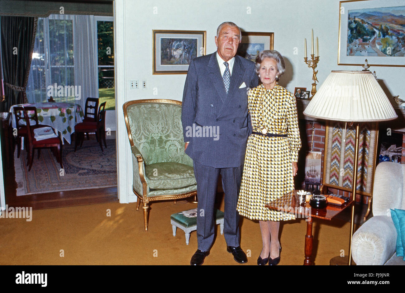 Prinz Bertil von Schweden mit Ehefrau Lillian in der Villa Solbacken in ...