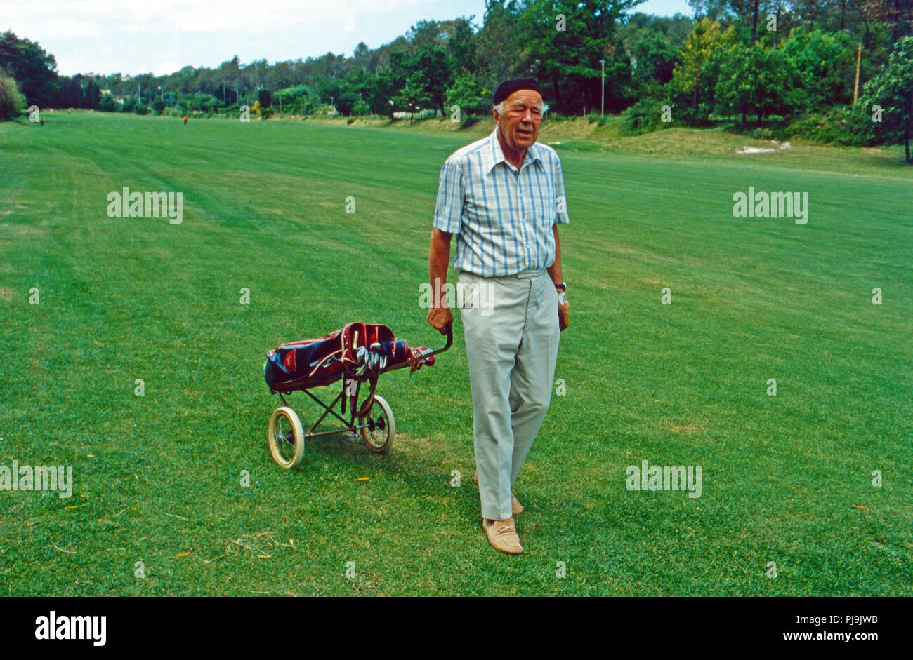 Prinz Bertil von Schweden spielt eine Runde Golf in Sainte Maxime ...