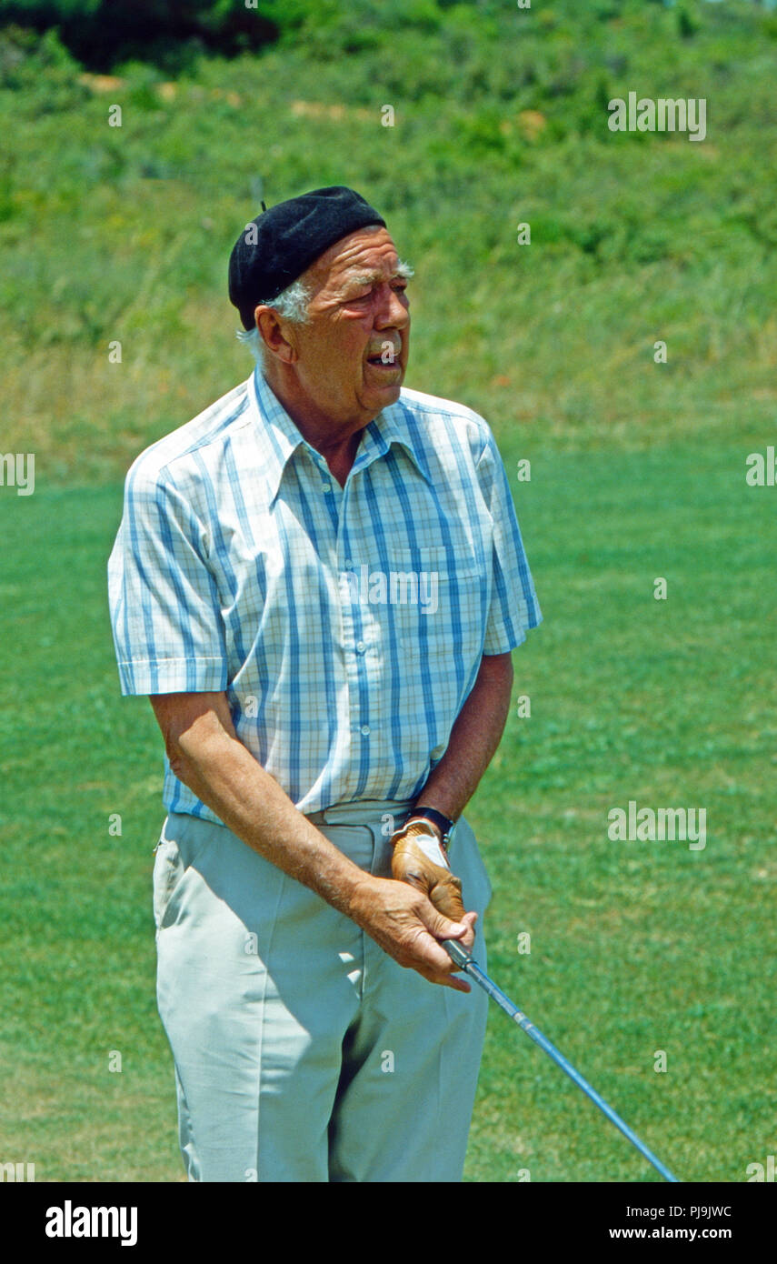Prinz Bertil von Schweden spielt eine Runde Golf in Sainte Maxime ...