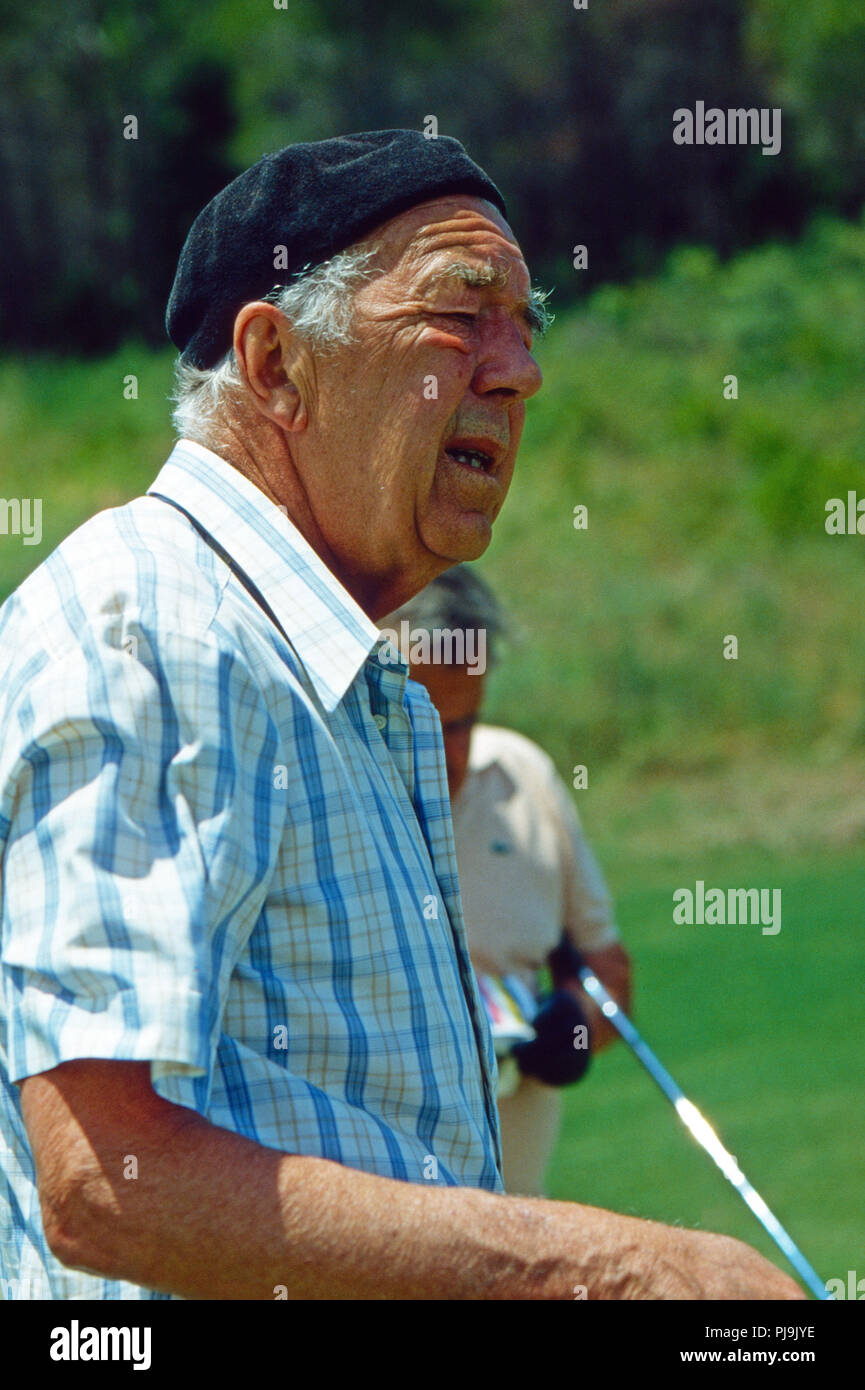 Prinz Bertil von Schweden spielt eine Runde Golf in Sainte Maxime ...