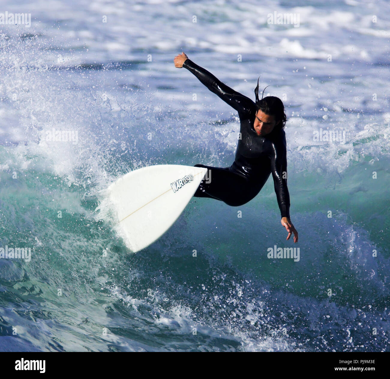 Mens uk competitive surfer hi-res stock photography and images - Alamy