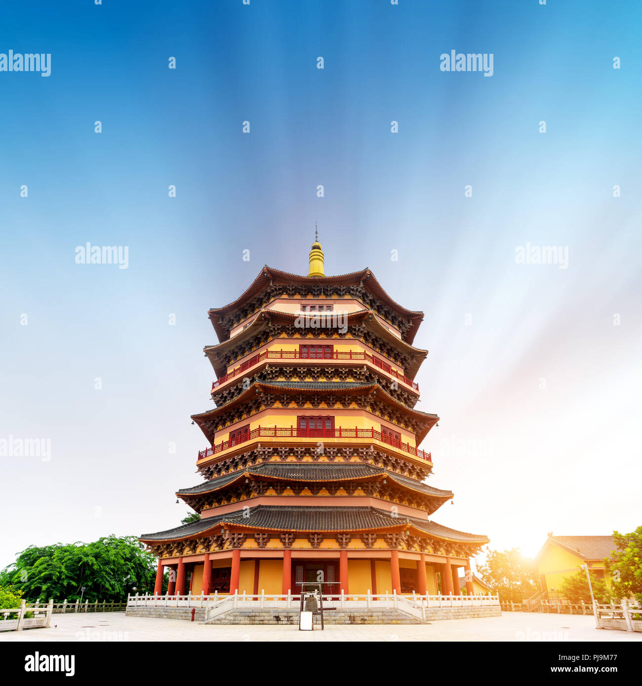 Pagodas outdoors ancient old tourism hi-res stock photography and ...