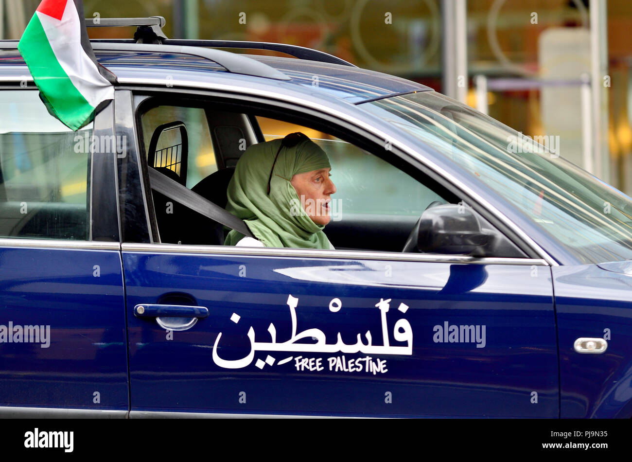 Palestinian flag on car hi-res stock photography and images - Alamy