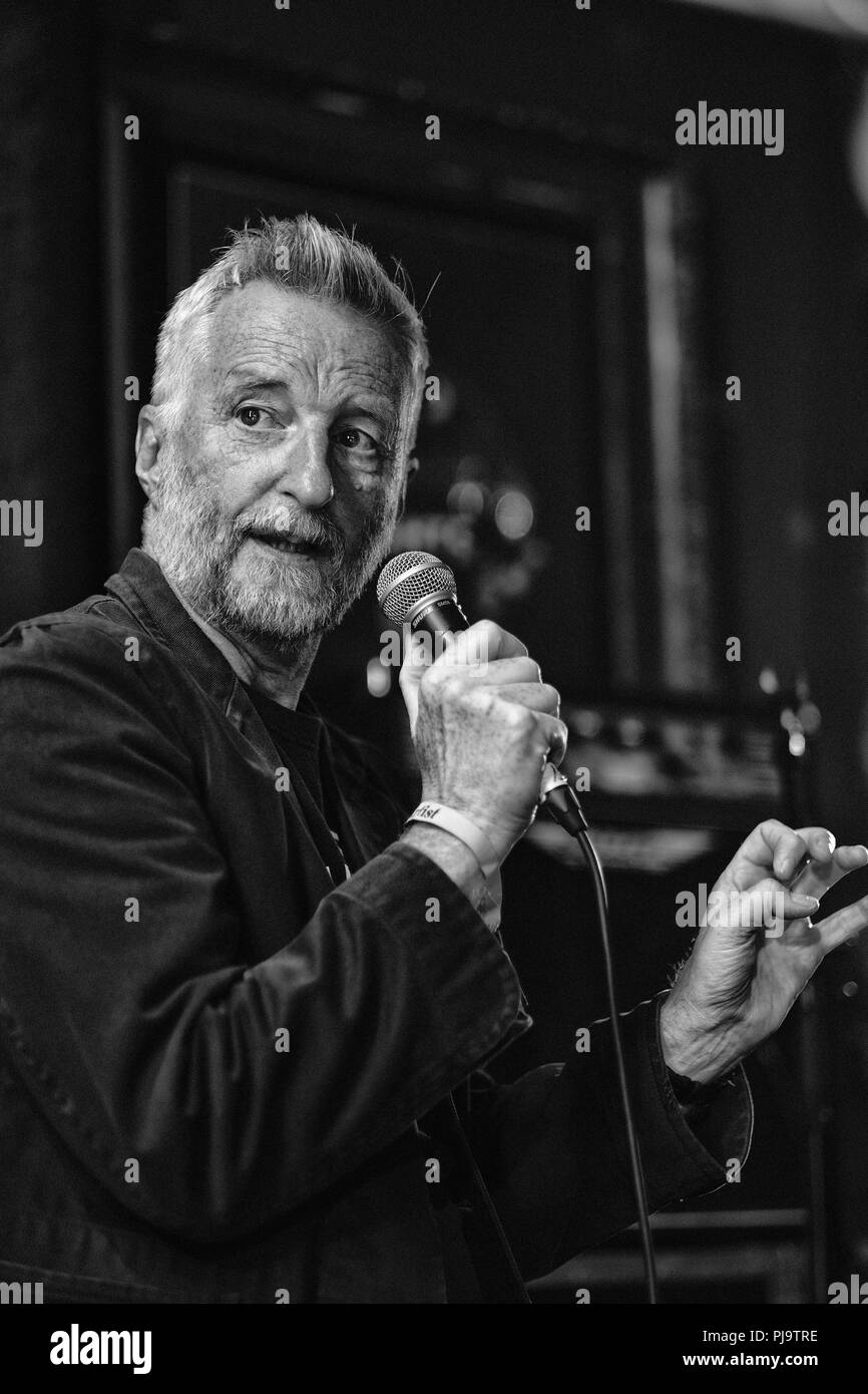 Billy bragg Black and White Stock Photos & Images - Alamy