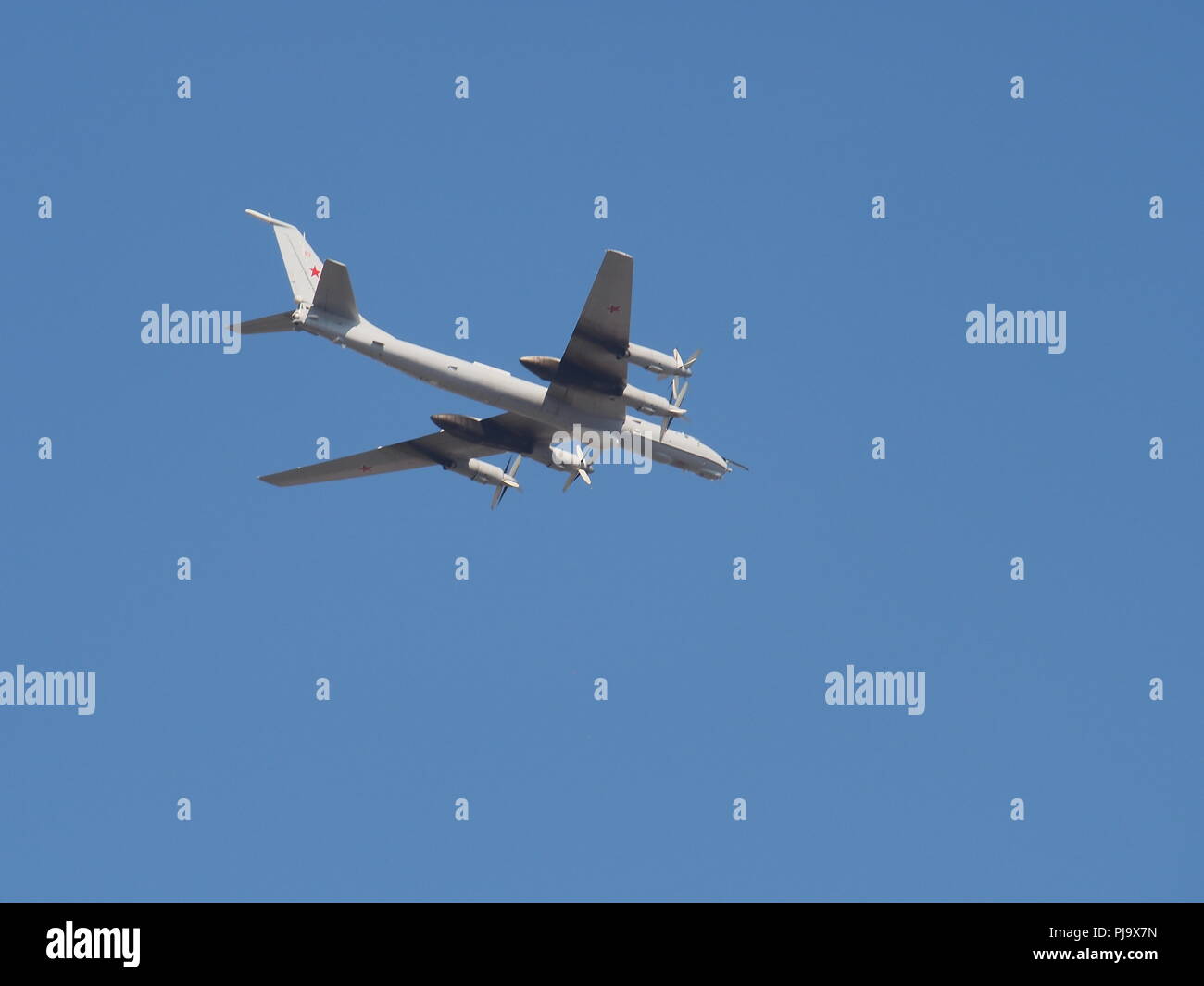 Anti submarine aircraft hi-res stock photography and images - Alamy