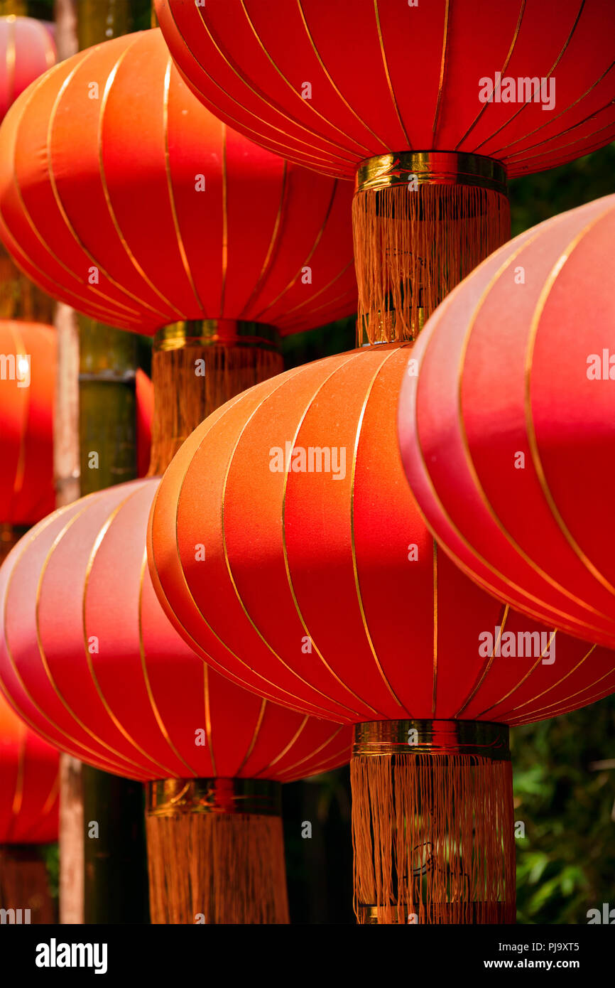 Chinese traditional lanterns Stock Photo - Alamy