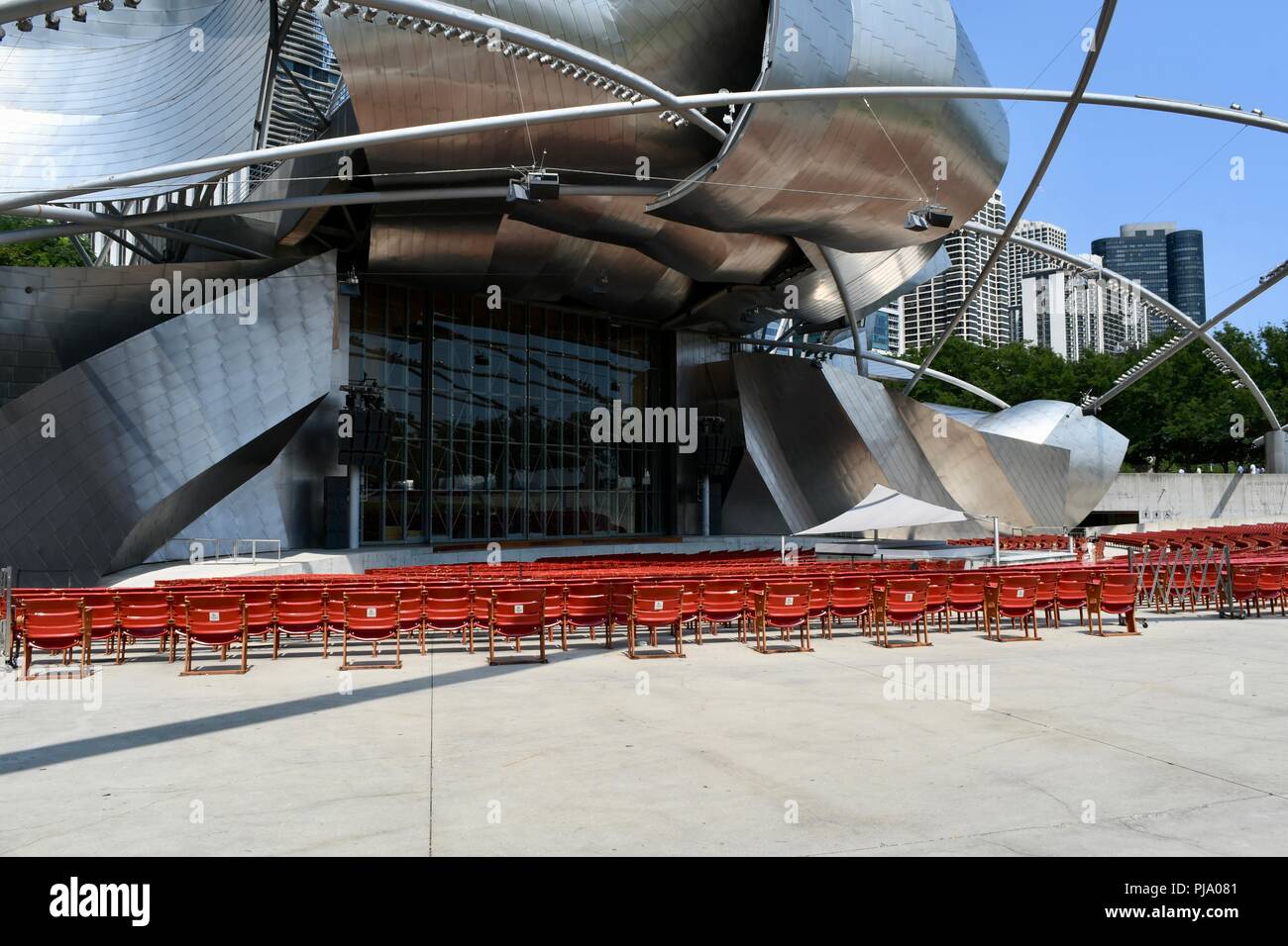 Red sun pavilion hi-res stock photography and images - Alamy