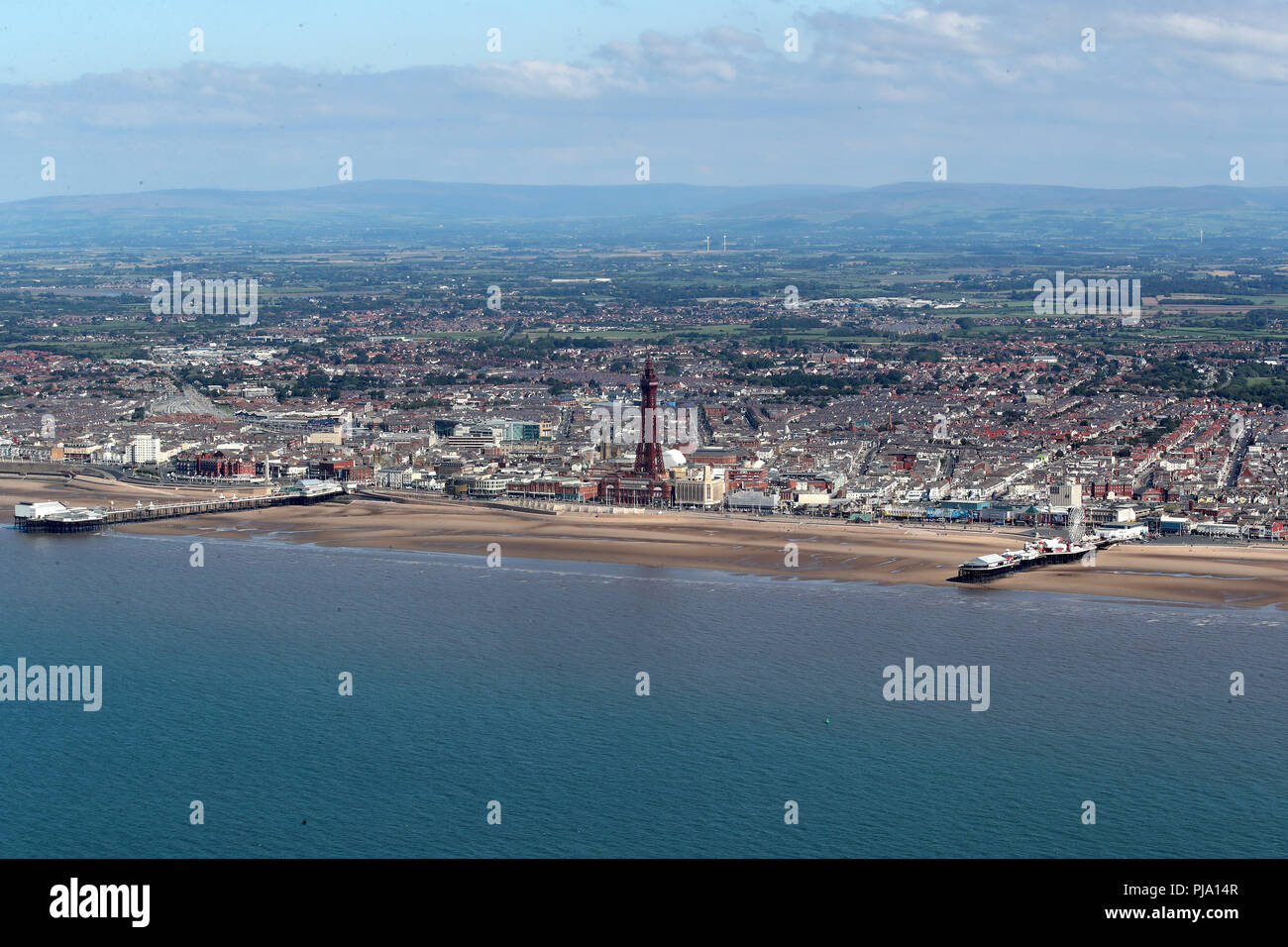 An aerial view of Blackpool Tower and beach Stock Photo - Alamy