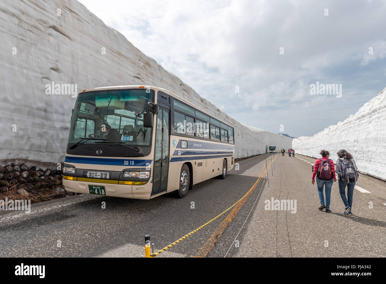 TOYAMA , JAPAN - MAY 28, 2018 : People are walking at Tateyama Kurobe ...