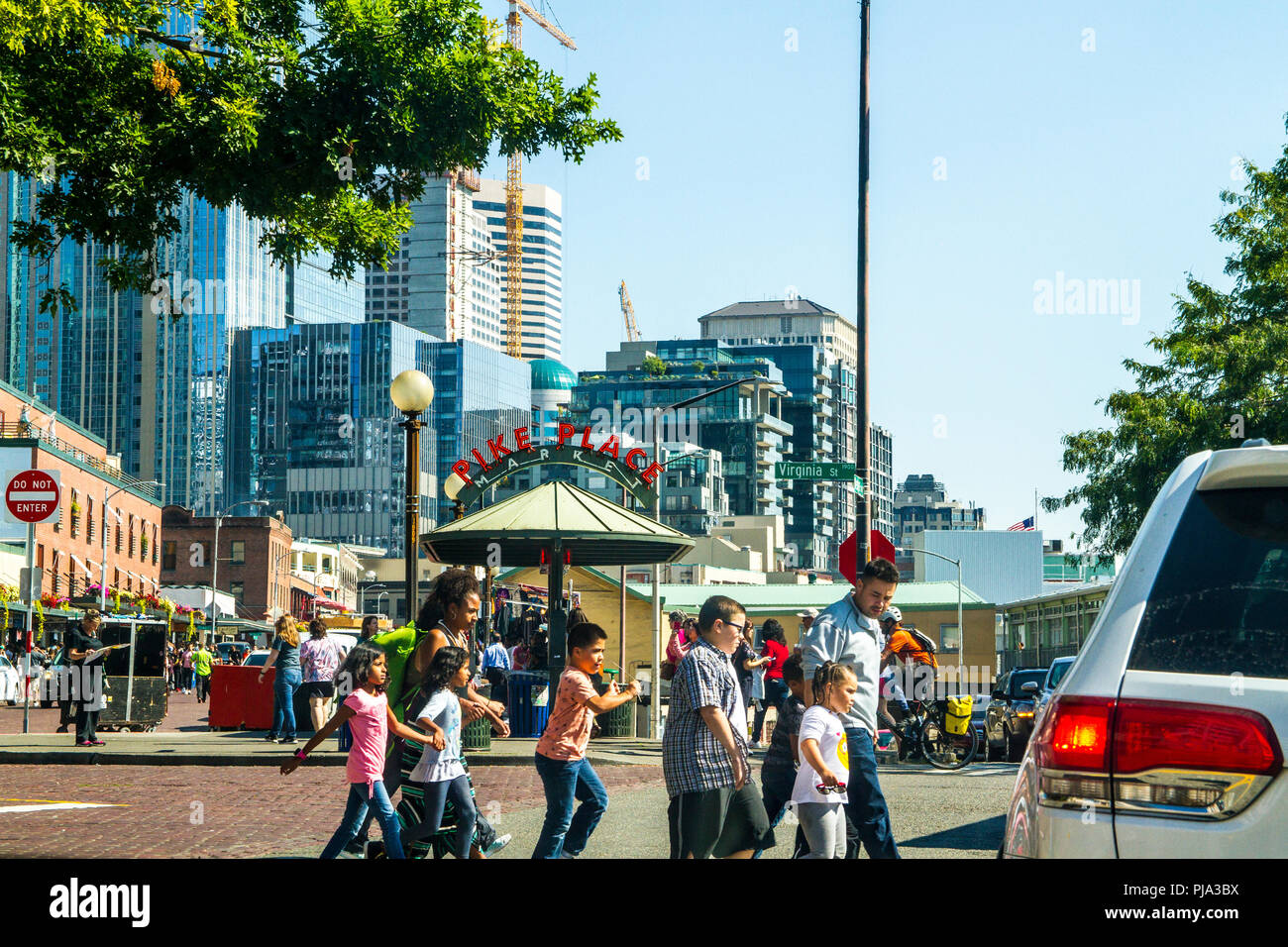 Seattle bus stop hi-res stock photography and images - Alamy