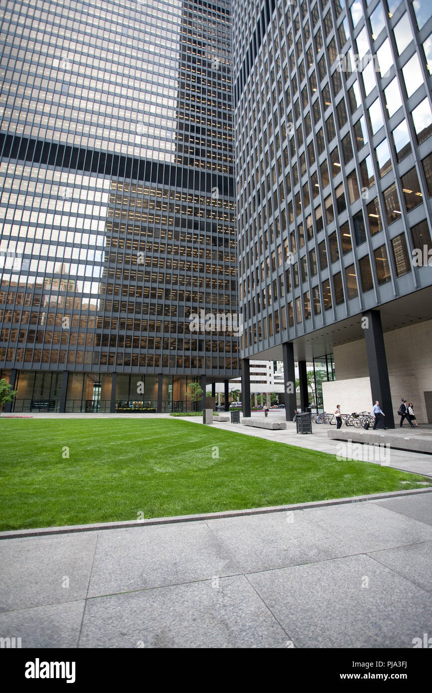 Toronto dominion bank tower hi-res stock photography and images - Alamy