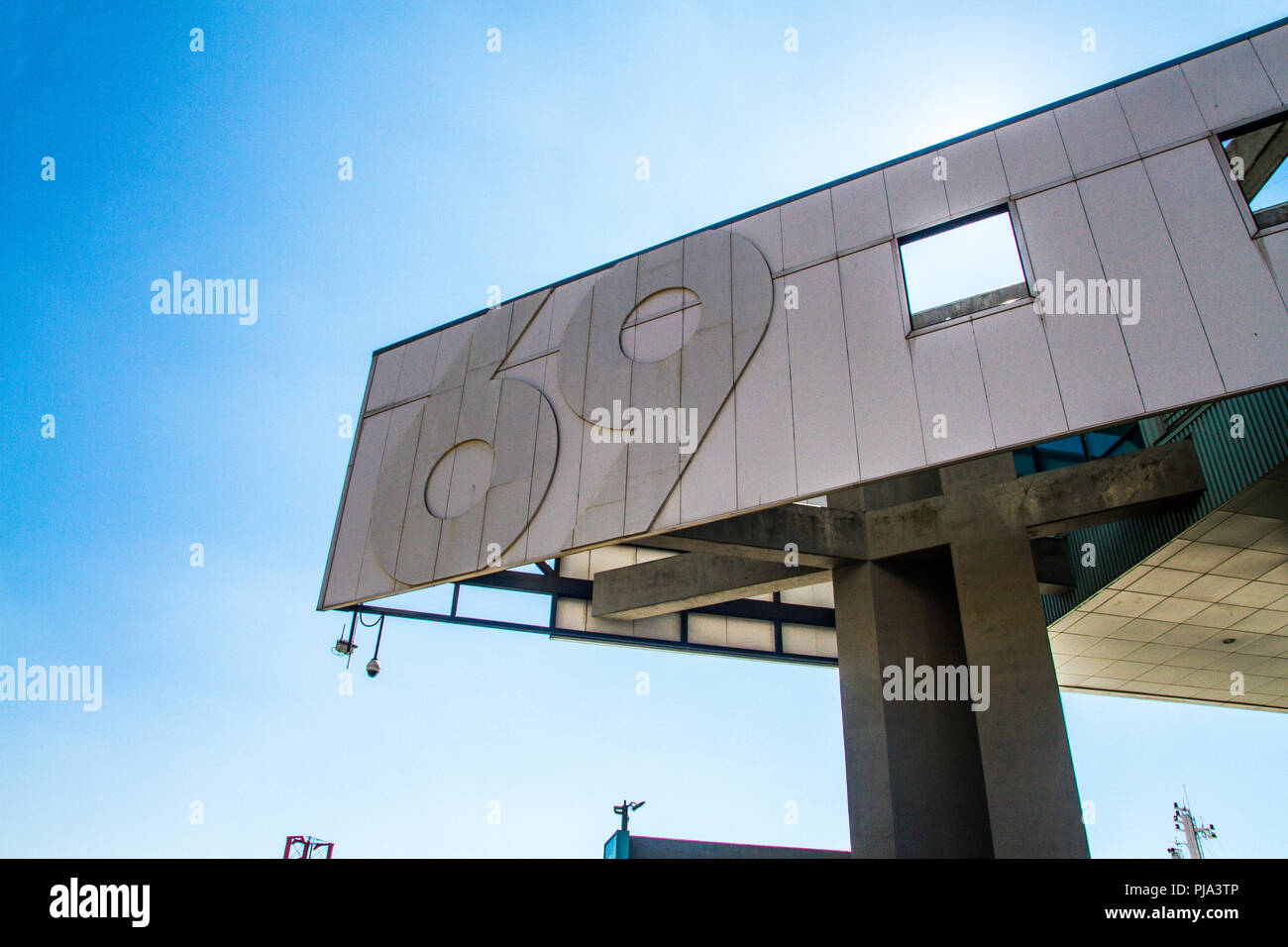 Pier 69 on the waterfront in Seattle Washington Stock Photo - Alamy