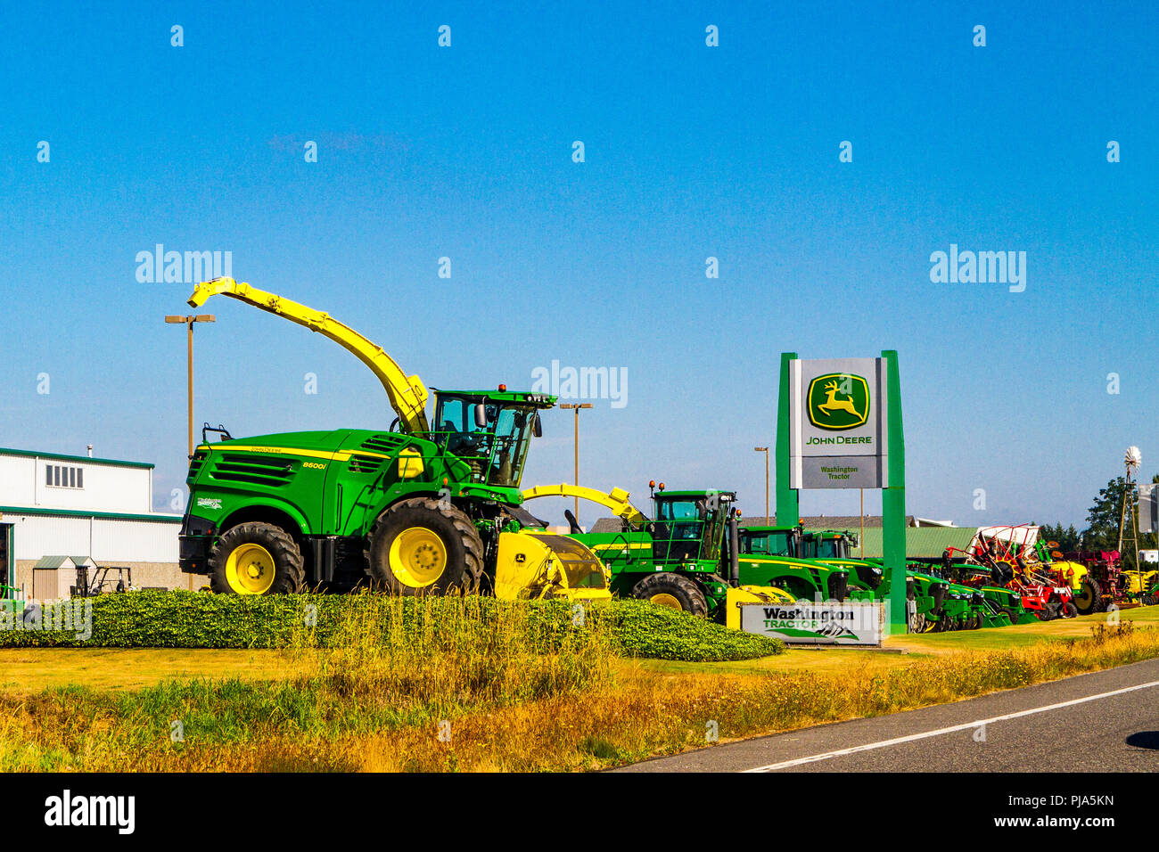 Washington state usa tractor in hi-res stock photography and images - Alamy