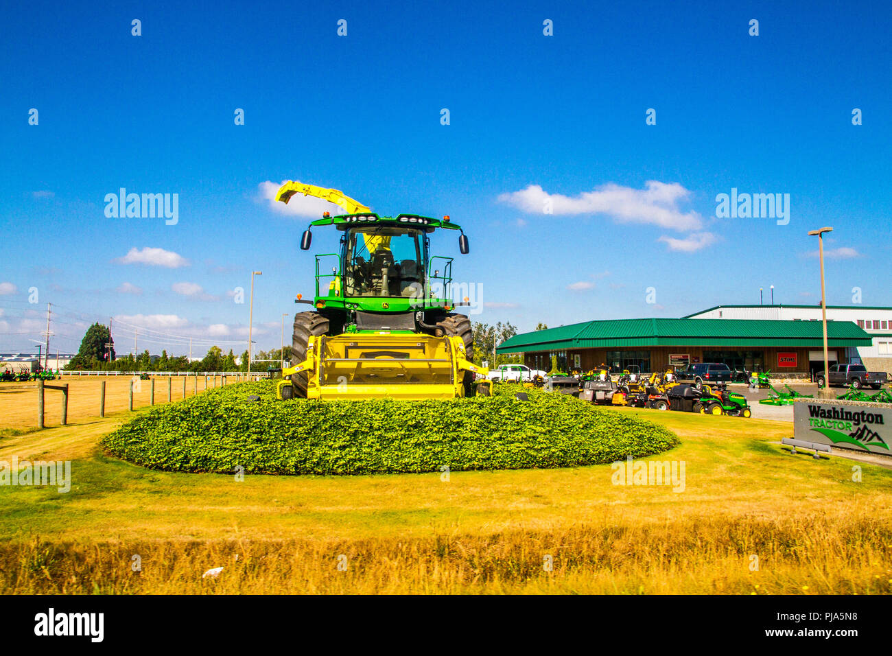 Washington state usa tractor in hi-res stock photography and images - Alamy