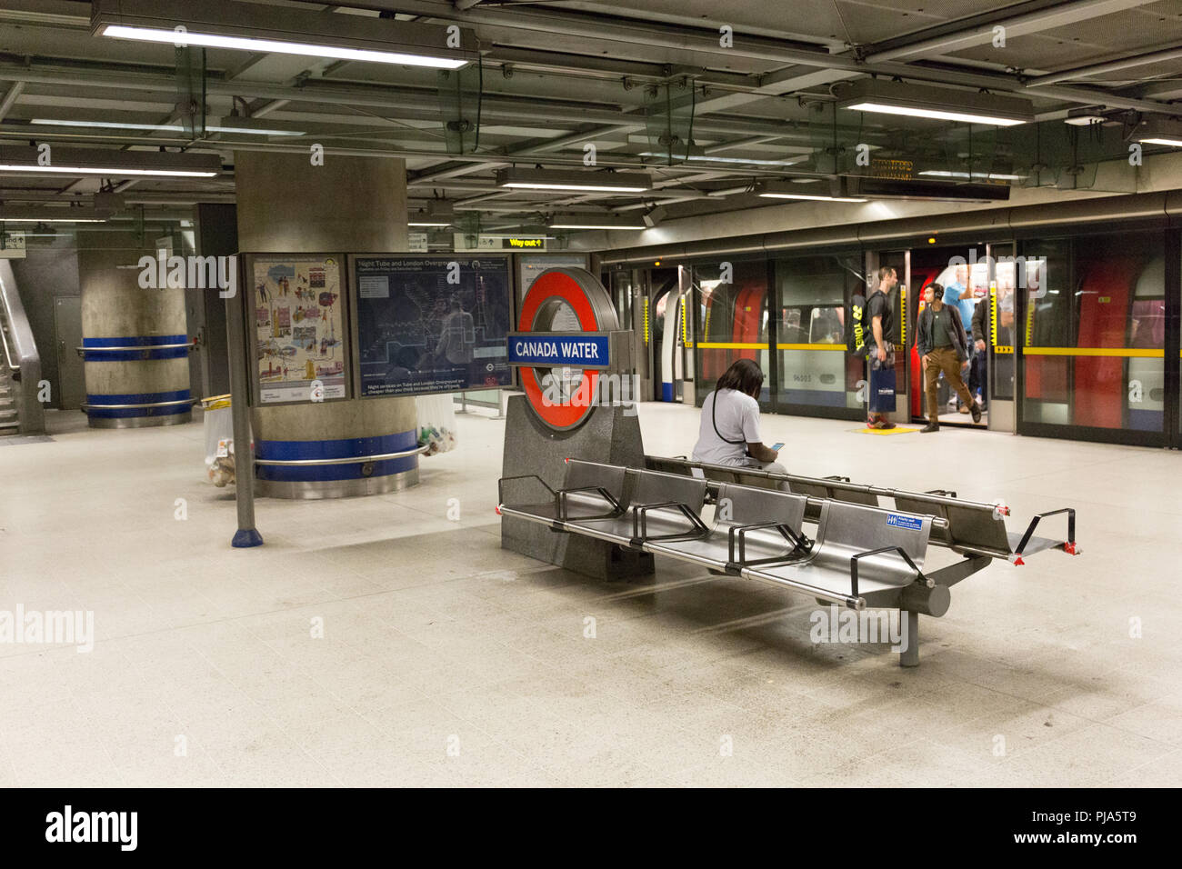 Outside tfl day time hi-res stock photography and images - Alamy