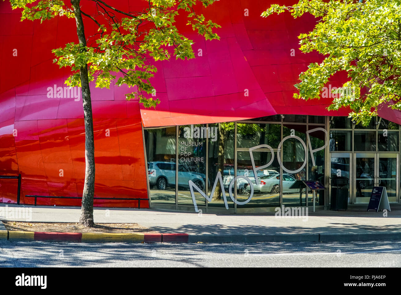Seattle museum of popular culture hi-res stock photography and images ...