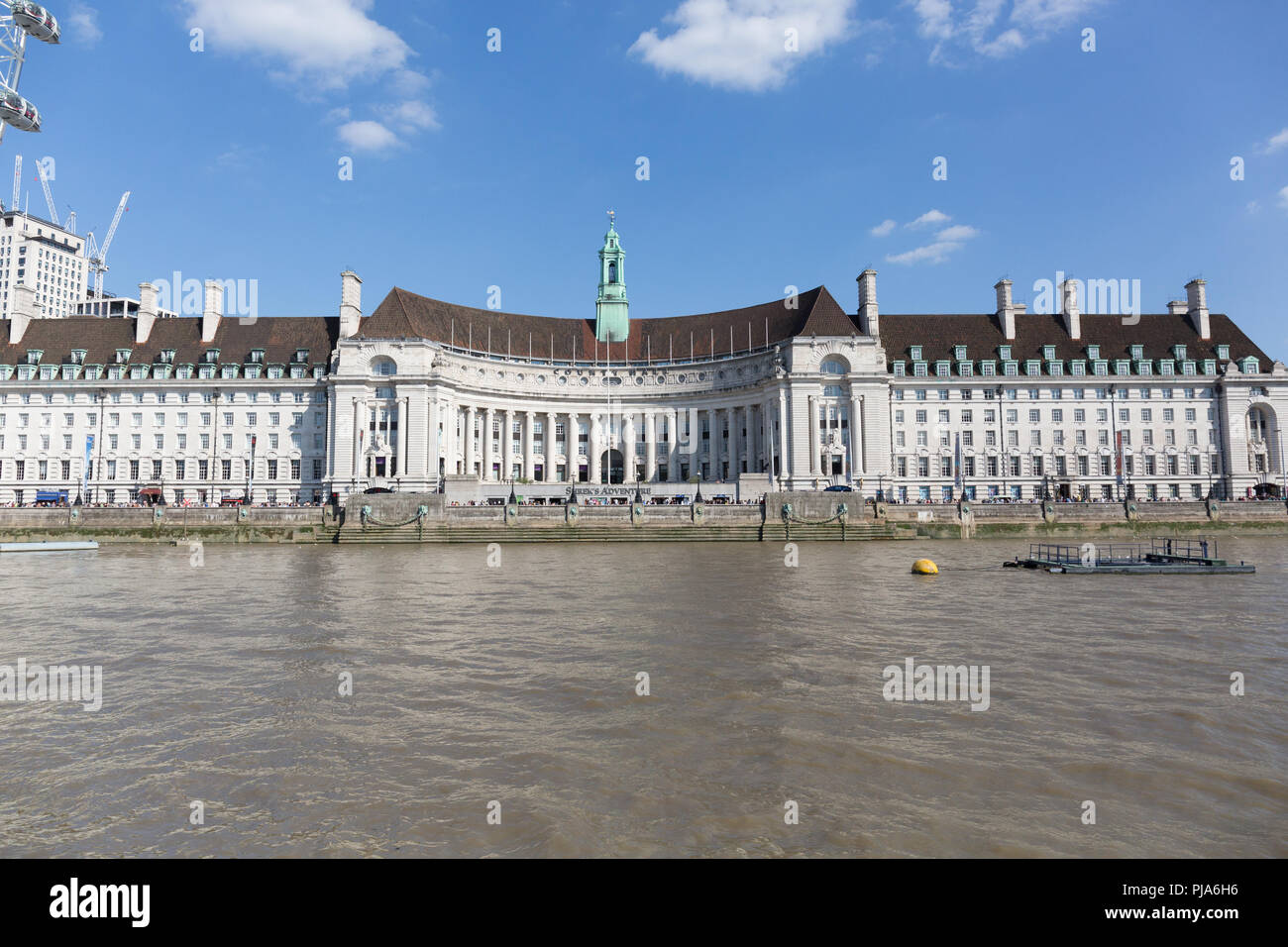 County Hall, Waterloo Stock Photo - Alamy