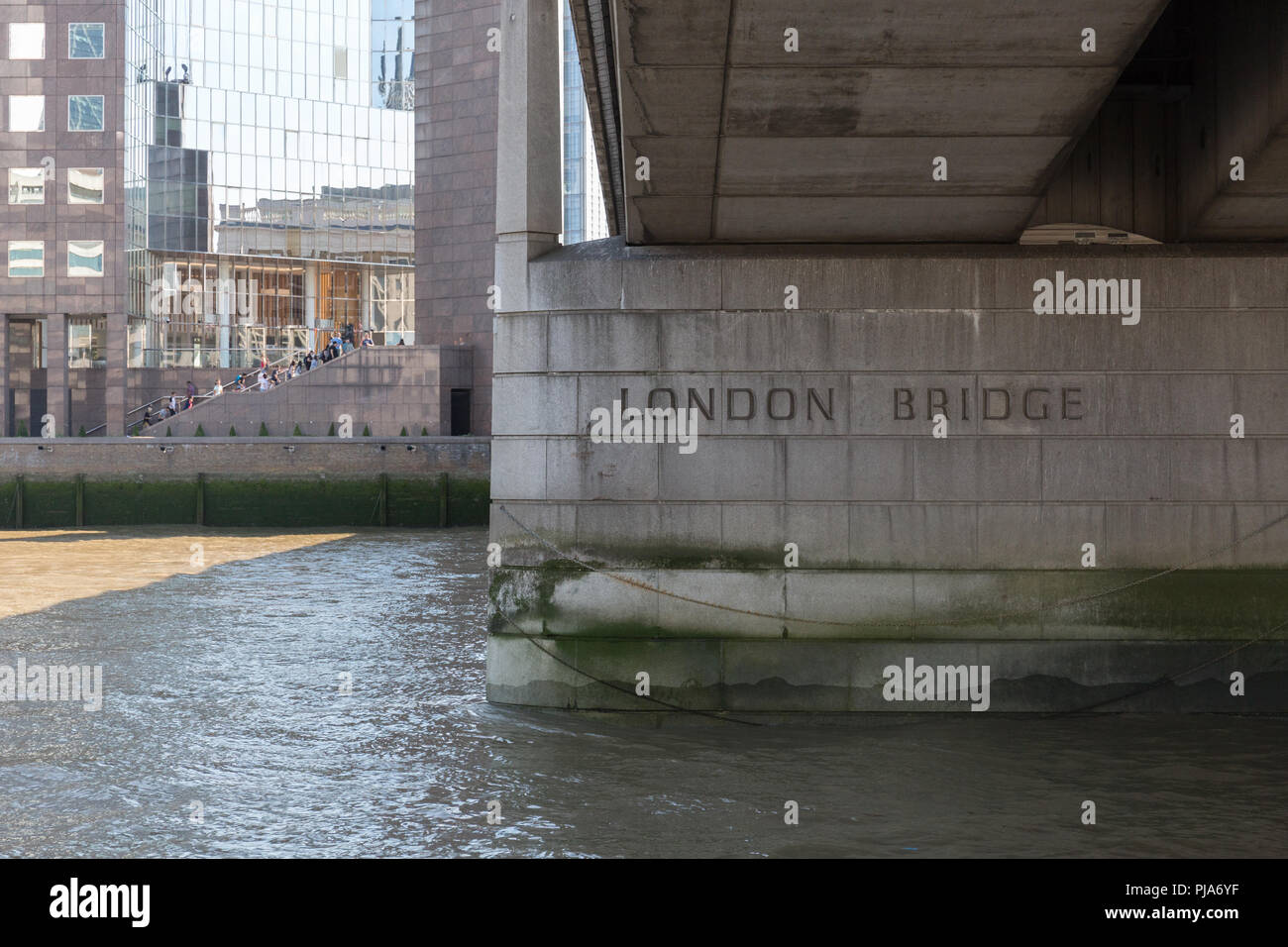 Low stone pedestrian bridge hi-res stock photography and images - Alamy