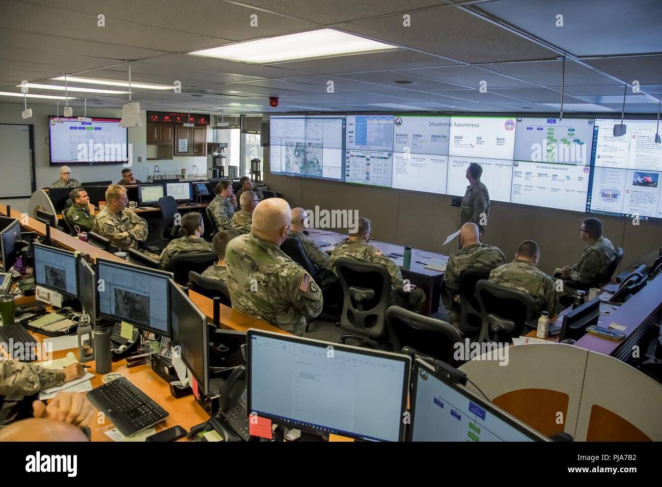 Commanders update brief hi-res stock photography and images - Alamy