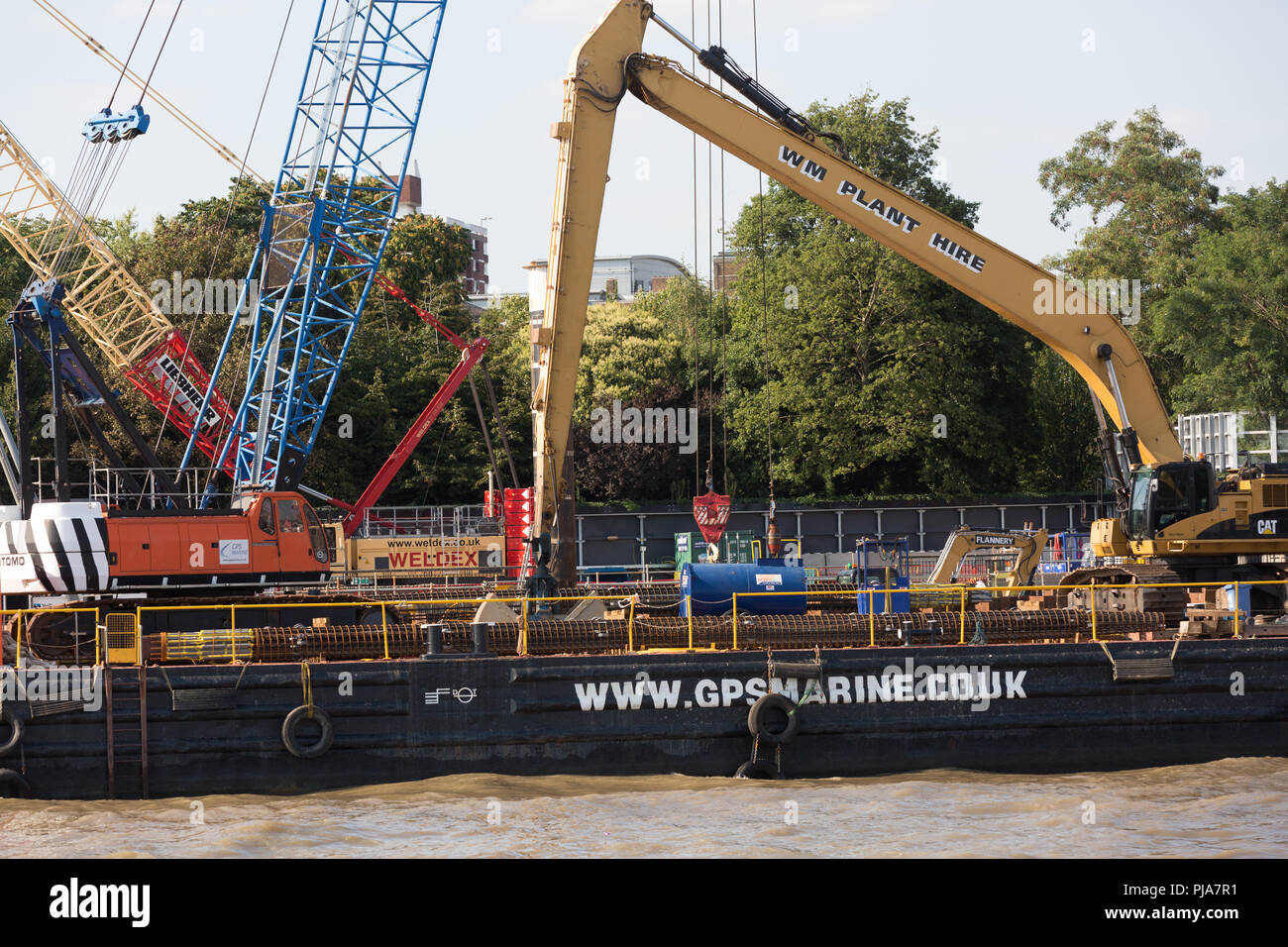 Construction barge on The River Thames Stock Photo - Alamy