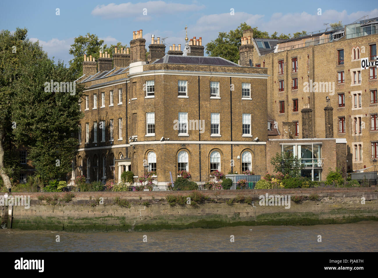 Pierhead wharf hi-res stock photography and images - Alamy