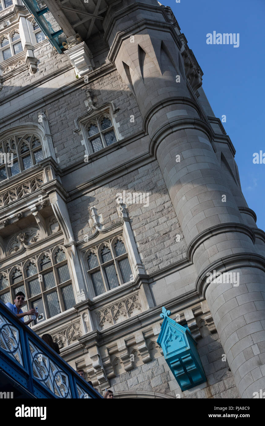 Tower Bridge bascules Stock Photo - Alamy