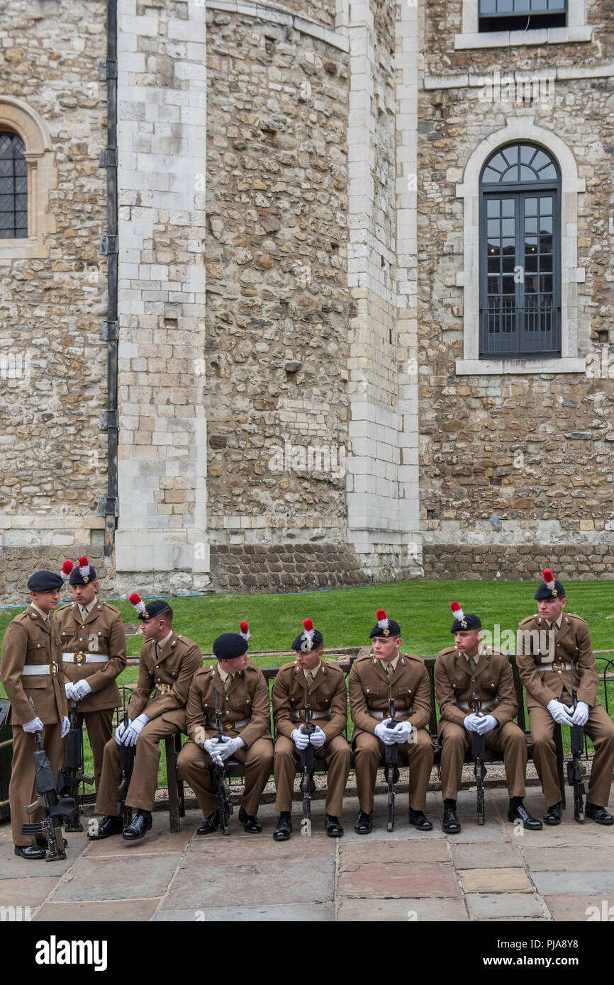 Royal regiment of fusiliers hi-res stock photography and images - Alamy