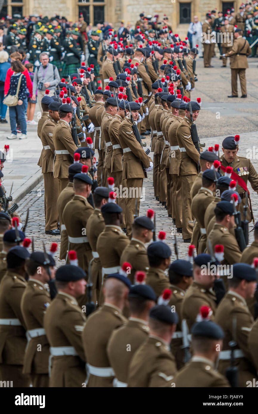 Royal regiment of fusiliers hi-res stock photography and images - Alamy