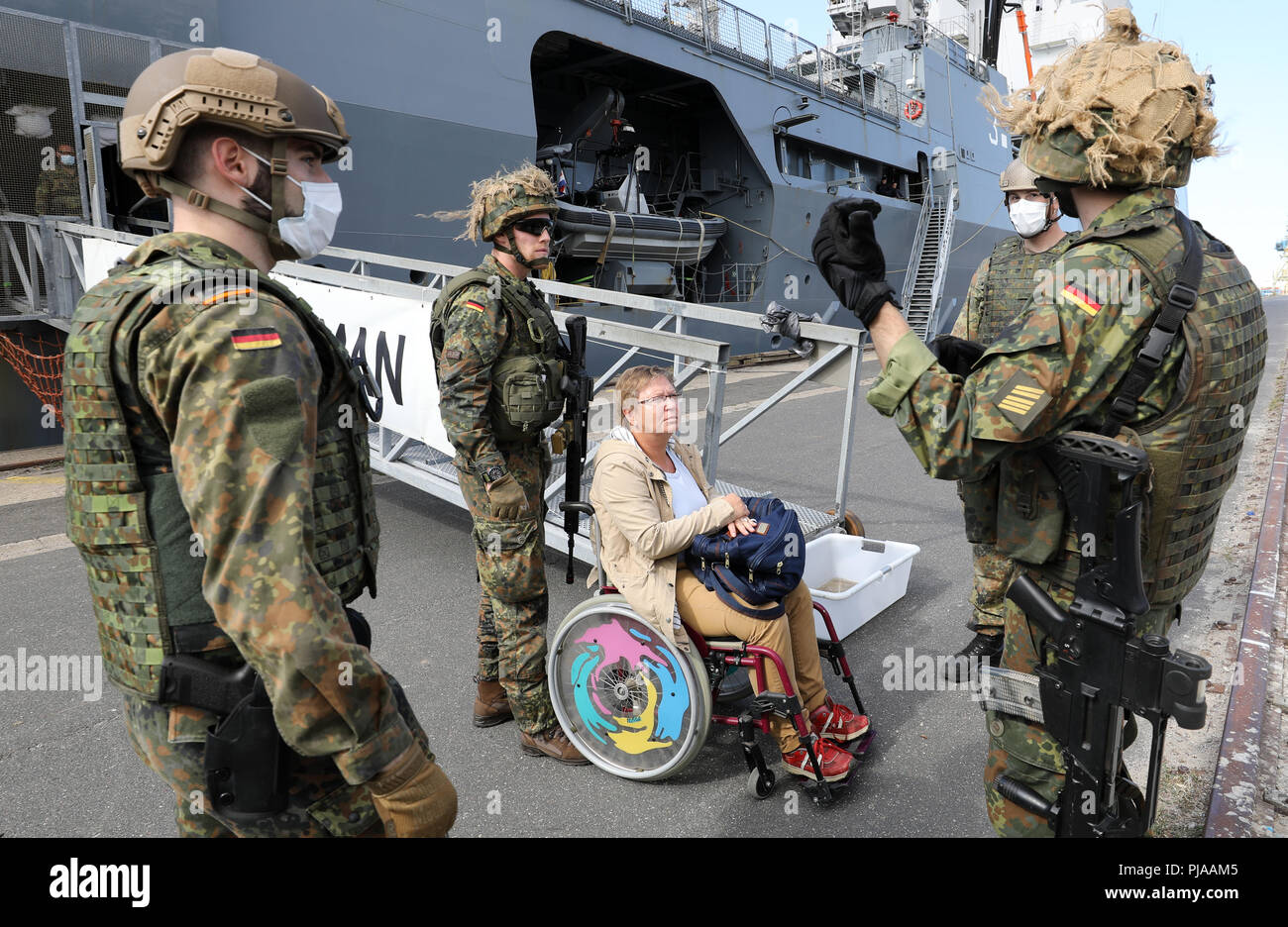05 Septmeber 2018, Germany, Rostock: Together with the Dutch support ...